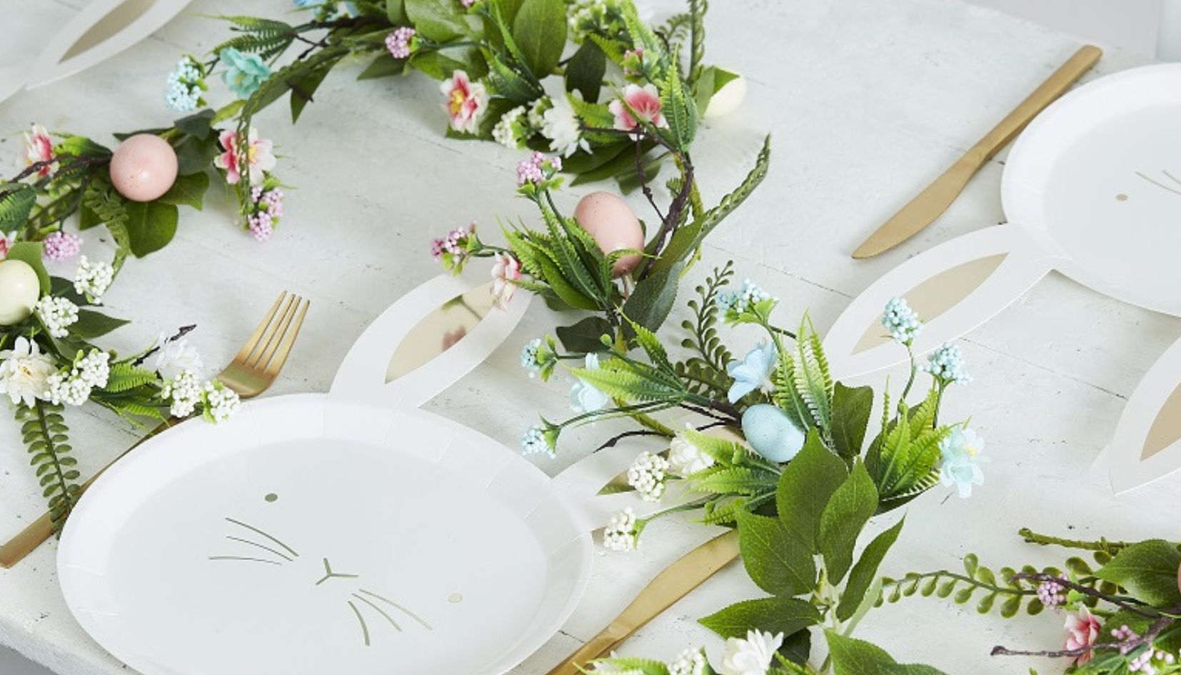 découvrez des idées pour faire une jolie décoration de table de pâques ...